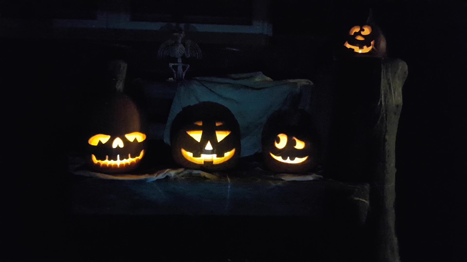 Projection type: Pumpkins - DigitalDecorationPlayer