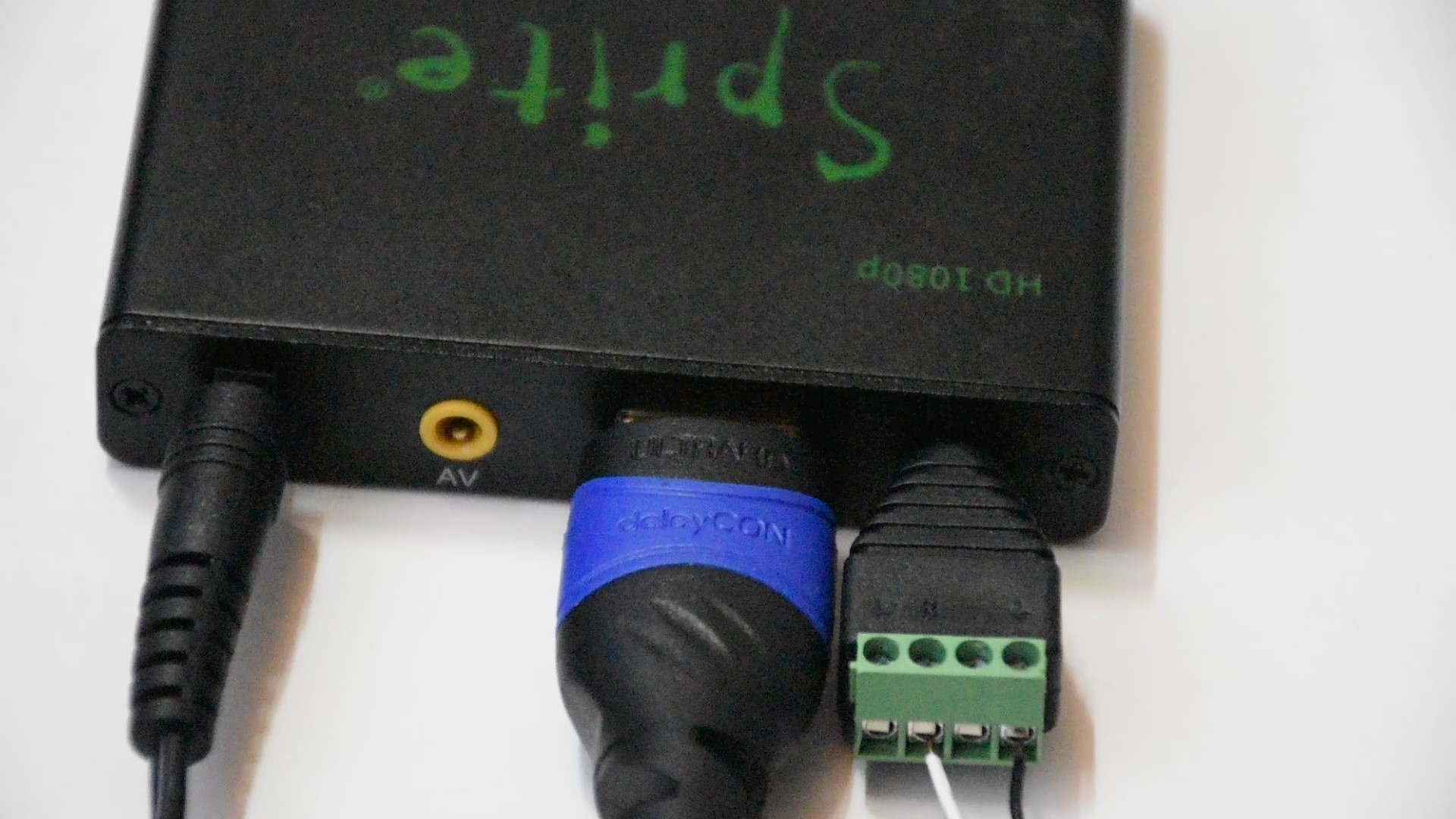Sprite Media Player (DV-S1): Connect a push button ...